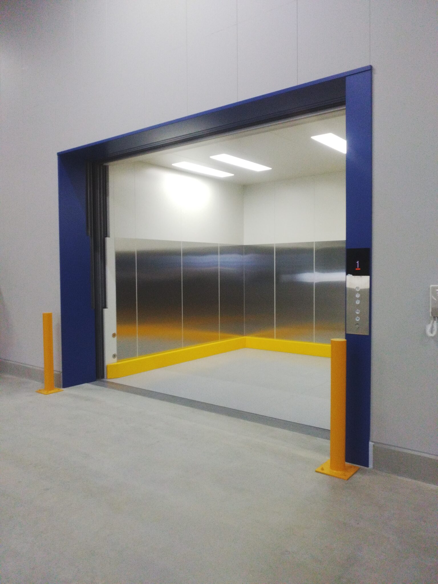 ヒューリックロジスティクス柏 | 守谷輸送機工業